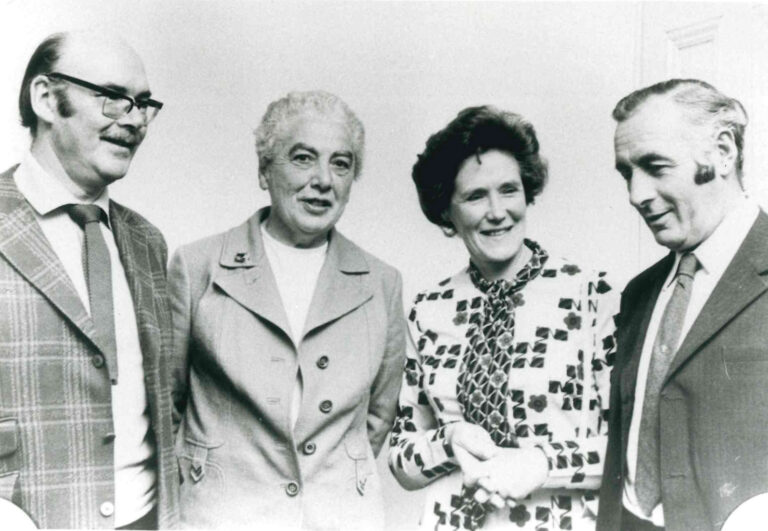 01_Pearl-Dunlevy_8 - Mujeres con ciencia