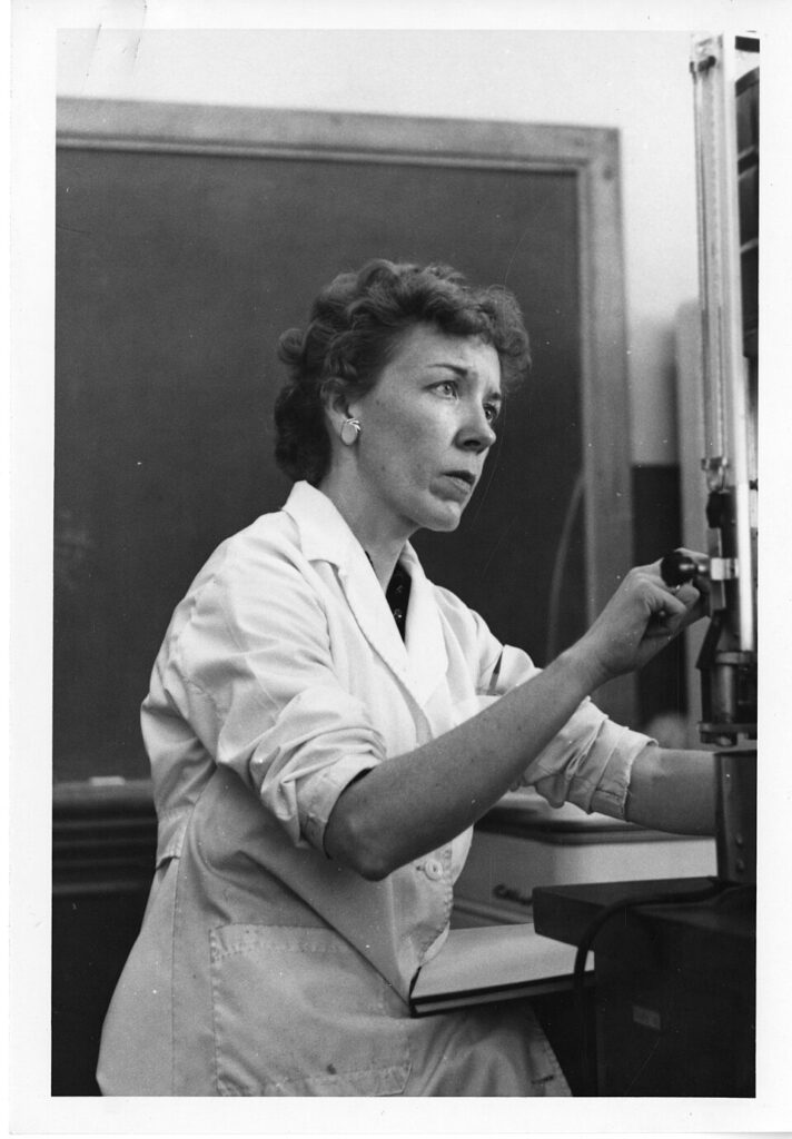 Mary Alice McWhinnie: una pionera en la Antártida - Mujeres con ciencia